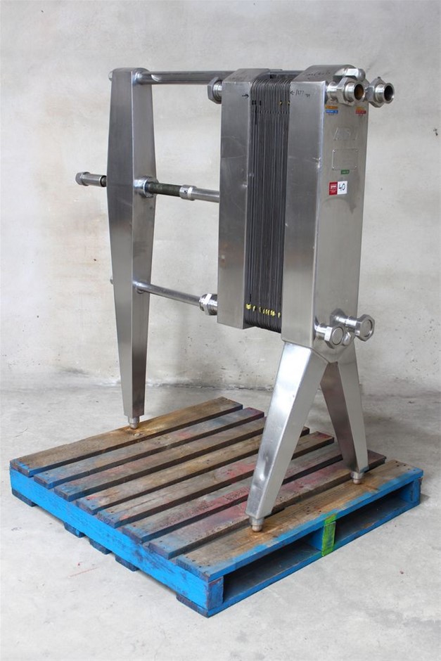 Stainless Steel Heat Exchanger "APV" Paraflow HX Auction (0040-5061319 ...