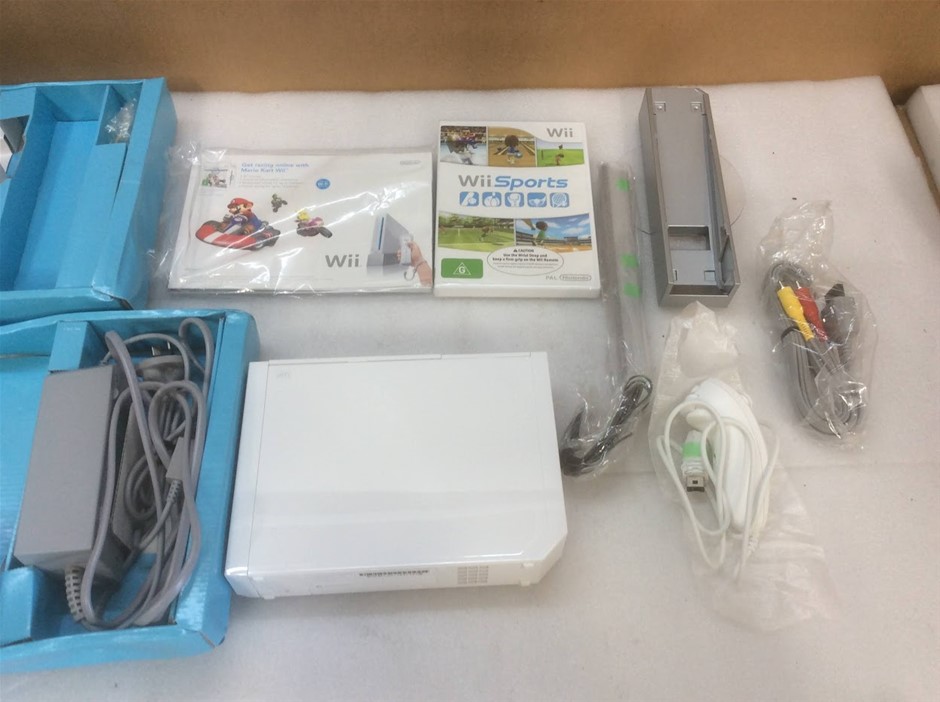 Nintendo Wii RVL-001 Video Game Console Auction (0017-2574394) | Grays ...
