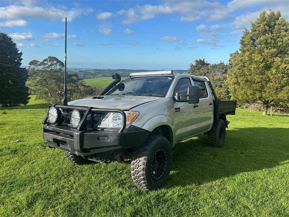 2007 Toyota Hilux SR (4x4) KUN26R Turbo Diesel Automatic Dual Cab ...