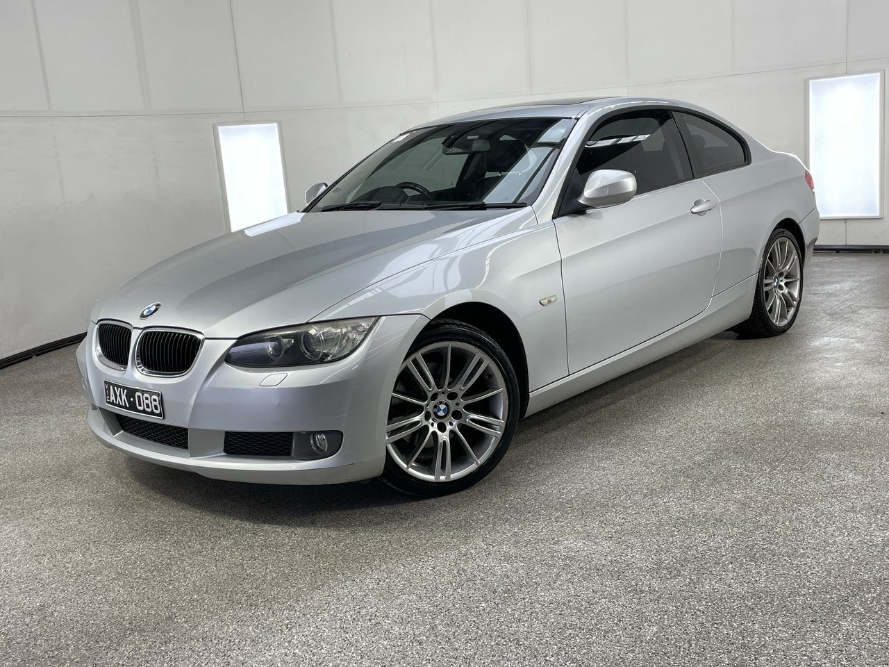 ex government car auction brisbane - Grays