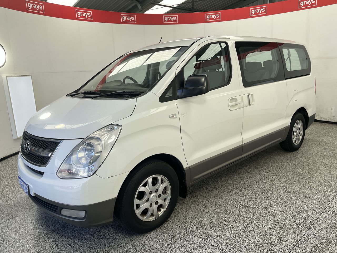 2008 Hyundai iMAX TQ Automatic 8 Seats People Mover Auction (0001 ...