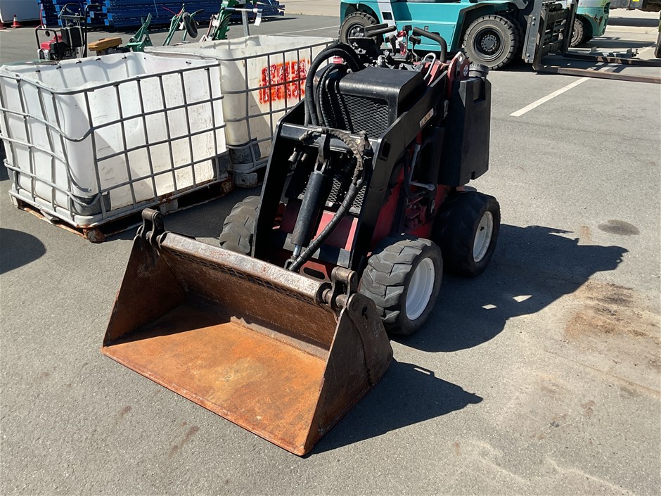 Toro 320D Mini Loader Auction (0022-7061071) | Grays Australia