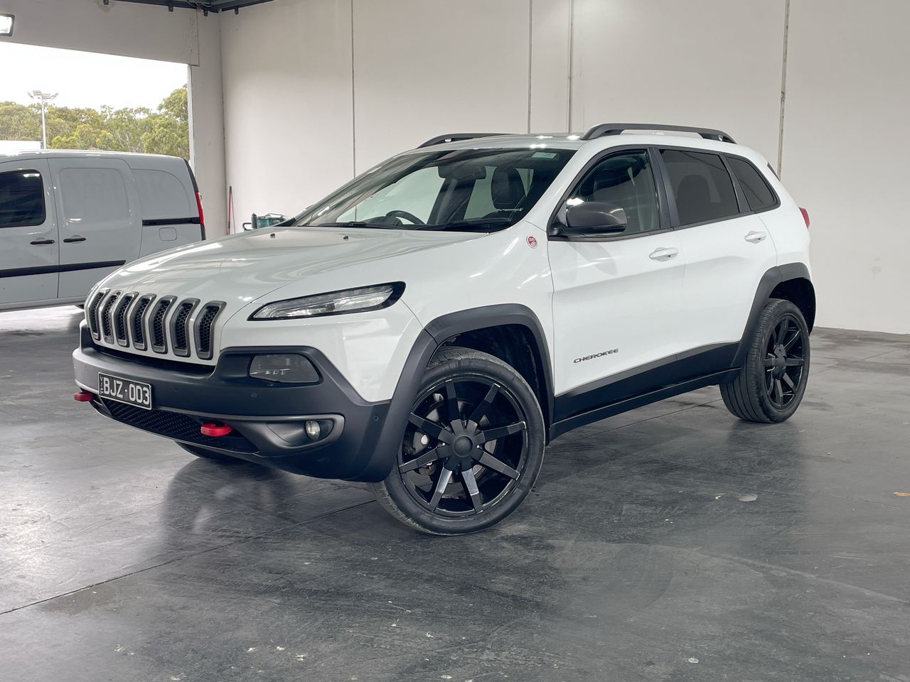 Jeep Cherokee TRAILHAWK 4X4 KL 9 auto Wagon Auction (0001-21061960 ...