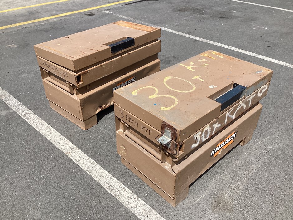Site Boxes, Lifting Chains, Hooks and Chain Blocks Auction (0196 ...