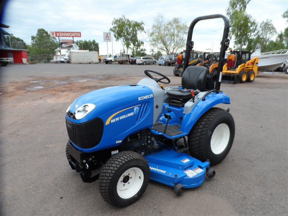 new-holland-boomer-25-tractor-mower-conditioner-auction-0015-8001338